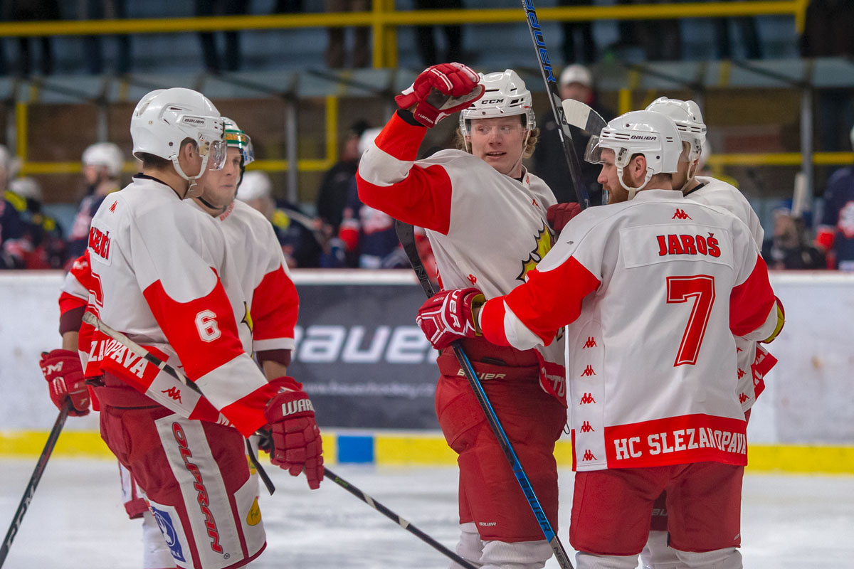 Důležitý zápas s Kopřivnicí Slezan zvládl, zářil Hendrych | HC Slezan Opava